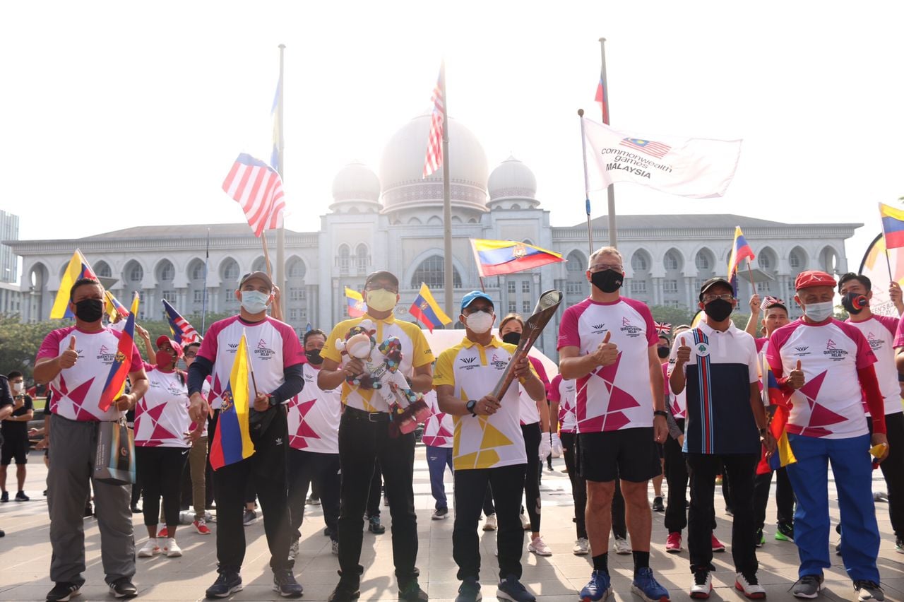 Larian Bendera Wilayah Persekutuan dan Queen’s Baton Sukan Komanwel 2022 - Majlis Sukan Wilayah ...