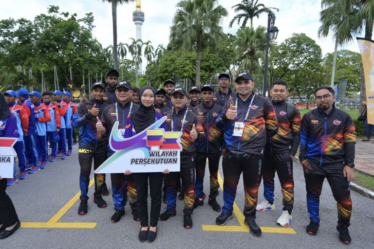 Majlis Menaikkan Bendera Kontinjen - Majlis Sukan Wilayah Persekutuan
